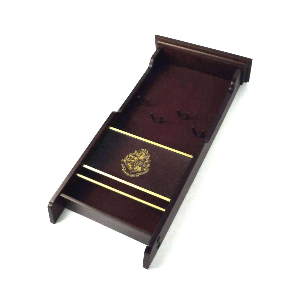 4 Wand Display – Wizards & Wonders